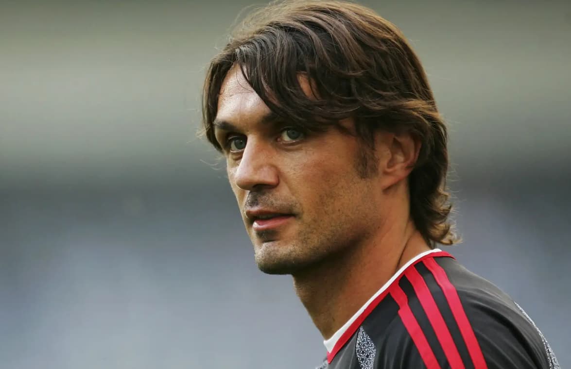 Best Left Backs in Soccer History | Top 20 Ranked